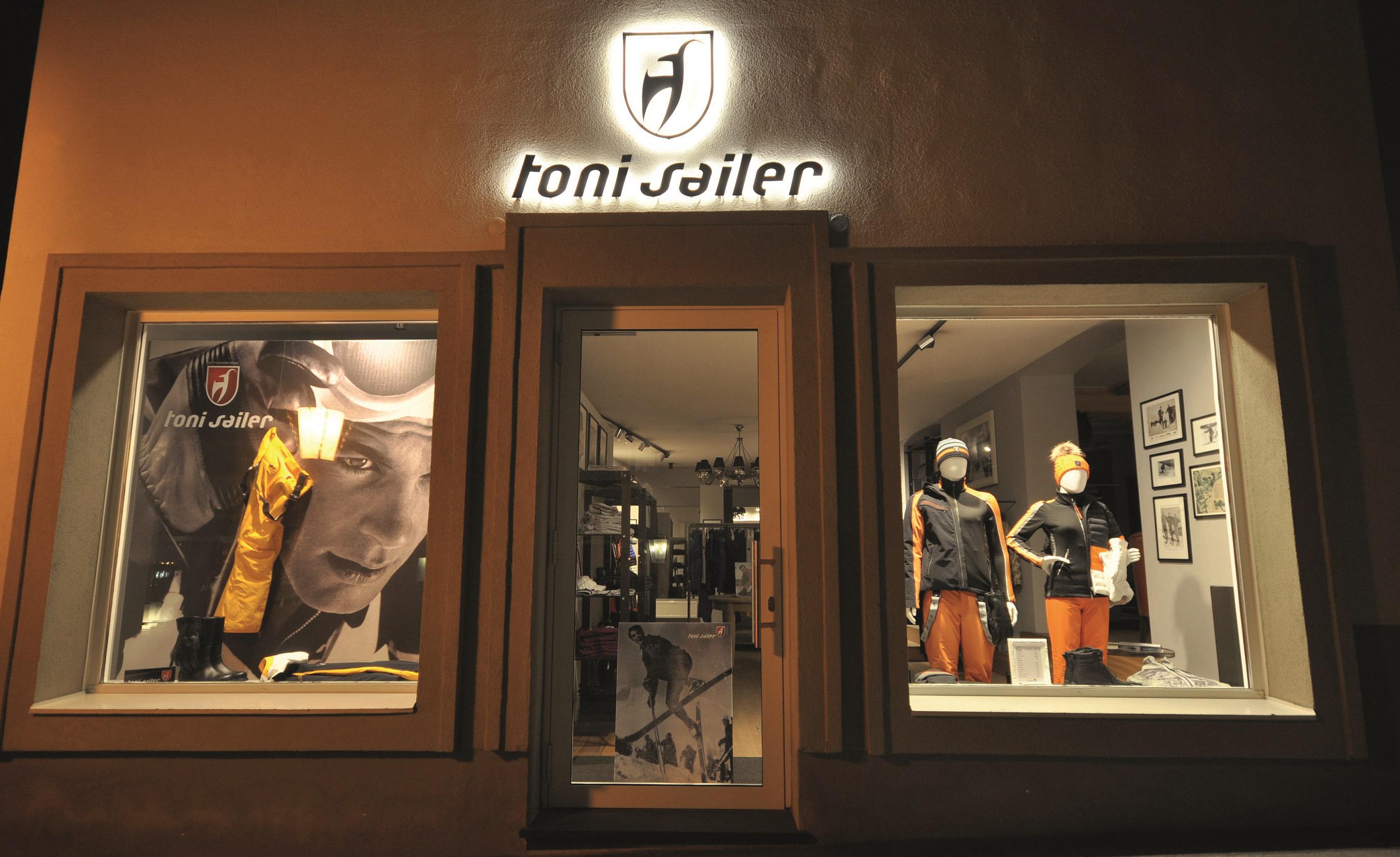 TONI SAILER | Shopping Guide TONI SAILER | Shopping Guide